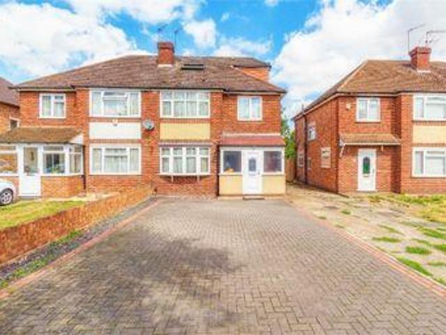 4 Bedrooms Semi detached house for sale in Fairway Avenue, West Drayton, Middlesex UB7