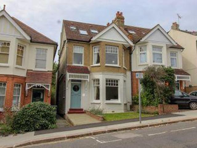 4 Bedrooms Semi detached house for sale in Fitzjohn Avenue, Barnet EN5
