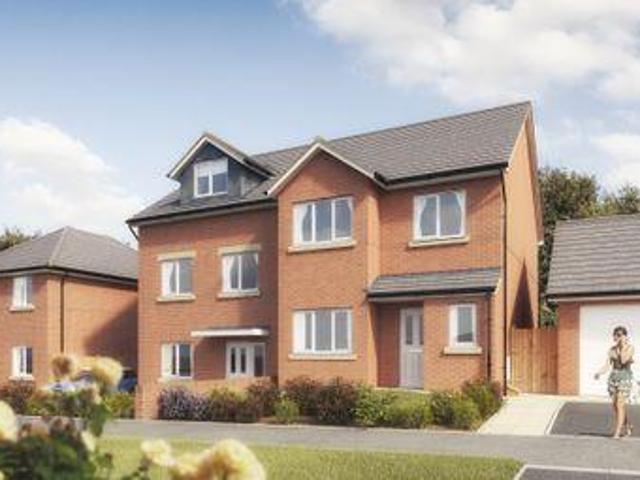 4 Bedrooms Semi detached house for sale in Kewford, Green Bank, Windermere Road, Middleton, Manchester M24