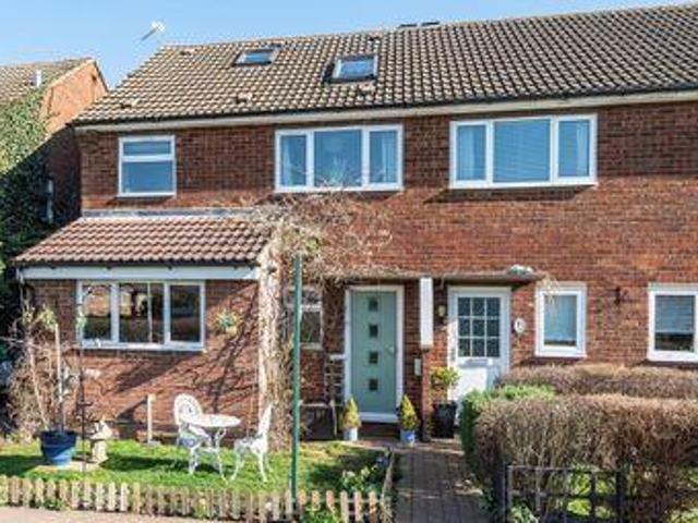 4 Bedrooms Semi detached house for sale in Kings Hedges, Hitchin SG5