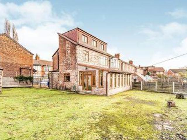 4 Bedrooms Semi detached house for sale in Kingsmere Avenue, Manchester, Greater Manchester, Uk M19