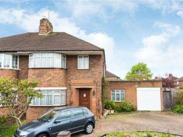 4 Bedrooms Semi detached house for sale in Howberry Road, Edgware HA8