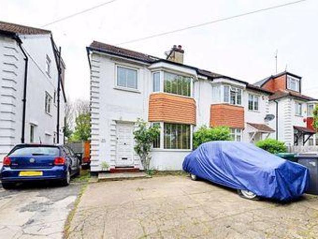 4 Bedrooms Semi detached house for sale in Holders Hill Road, Mill Hill, London NW7
