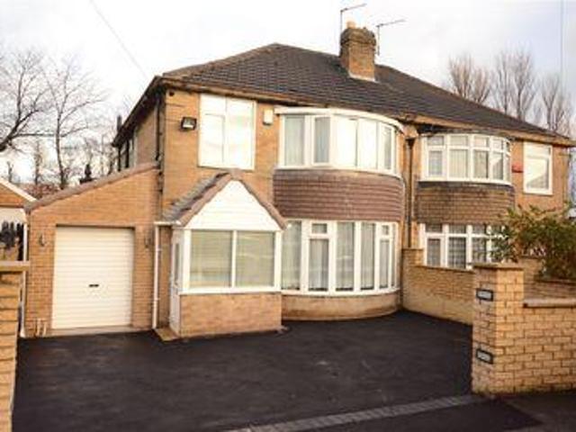 4 Bedrooms Semi detached house for sale in Hollin Hill Avenue, Oakwood, Leeds LS8