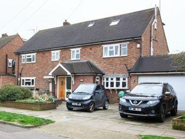 4 Bedrooms Semi detached house for sale in Hazelwood Drive, St Albans, Hertfordshire AL4