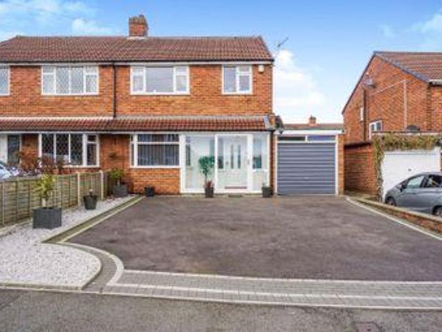 4 Bedrooms Semi detached house for sale in Hazelwood Road, Sutton Coldfield B74