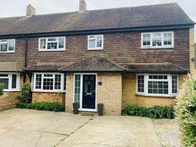 4 Bedrooms Semi detached house for sale in Hazel Avenue, Guildford, Surrey GU1