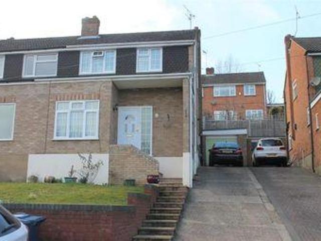 4 Bedrooms Semi detached house for sale in Hepplewhite Close, Totteridge, High Wycombe, High Wycombe HP13