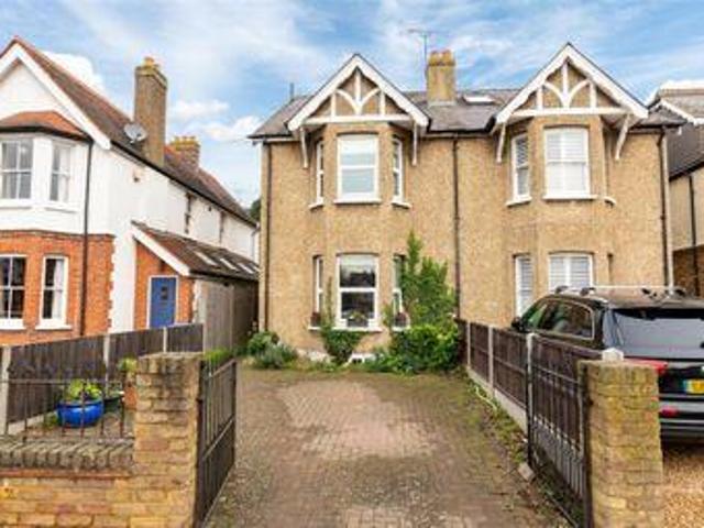 4 Bedrooms Semi detached house for sale in Hersham Road, Hersham, Walton On Thames, Surrey KT12