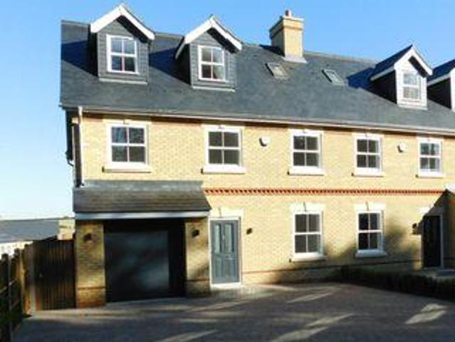 4 Bedrooms Semi detached house for sale in Hitchin Road, Fairfield, Hitchin SG5