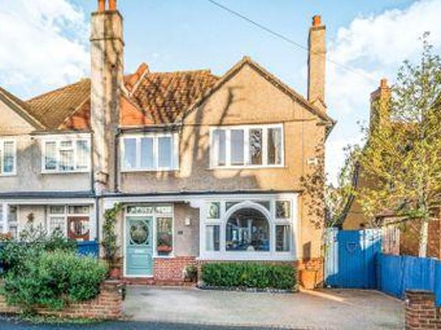 4 Bedrooms Semi detached house for sale in Hillside Gardens, Wallington SM6