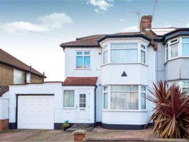 4 Bedrooms Semi detached house for sale in Hillside Gardens, Barnet, Hertfordshire, England EN5