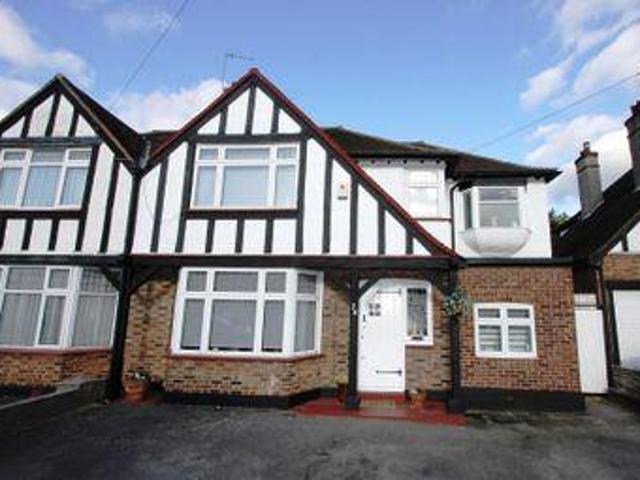 4 Bedrooms Semi detached house for sale in Hillside Gardens, Edgware, Greater London. HA8
