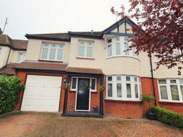 4 Bedrooms Semi detached house for sale in Hillside Grove, Chelmsford, Essex CM2