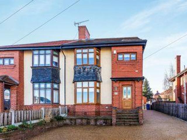 4 Bedrooms Semi detached house for sale in Huddersfield Road, Barnsley S75
