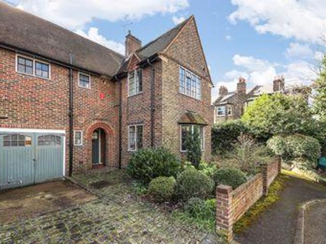 4 Bedrooms Semi detached house for sale in Lovelace Road, Dulwich SE21