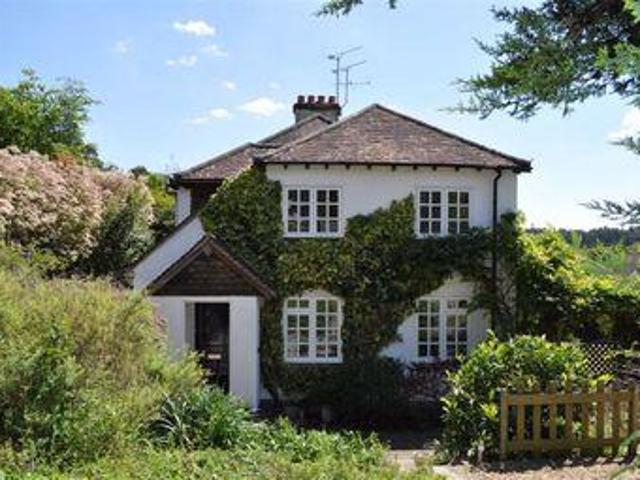 4 Bedrooms Semi detached house for sale in Lodge Hill Road, Farnham, Surrey GU10