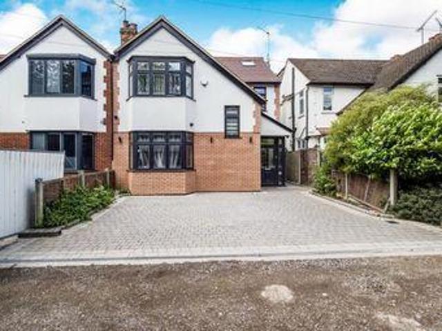 4 Bedrooms Semi detached house for sale in Lodge Villas, Woodford Green IG8