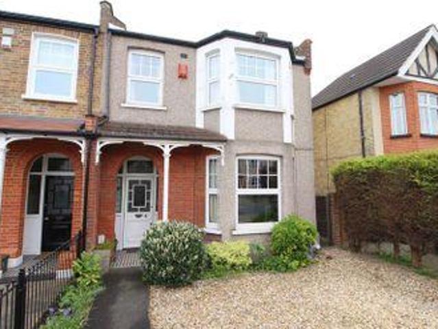 4 Bedrooms Semi detached house for sale in Longlands Road, Sidcup DA15