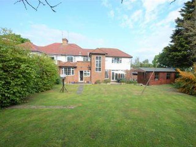4 Bedrooms Semi detached house for sale in Laurel Gardens, Mill Hill NW7