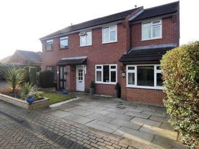 4 Bedrooms Semi detached house for sale in Laurel Hill Gardens, Colton, Leeds LS15