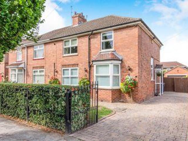 4 Bedrooms Semi detached house for sale in Lancaster Avenue, Kirk Sandall, Doncaster DN3