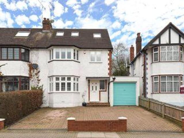 4 Bedrooms Semi detached house for sale in Leicester Road, Barnet EN5