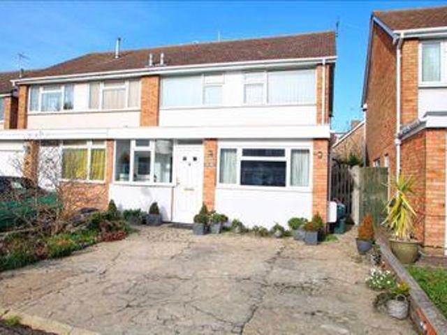 4 Bedrooms Semi detached house for sale in Lucy Close, Stanway, Colchester CO3