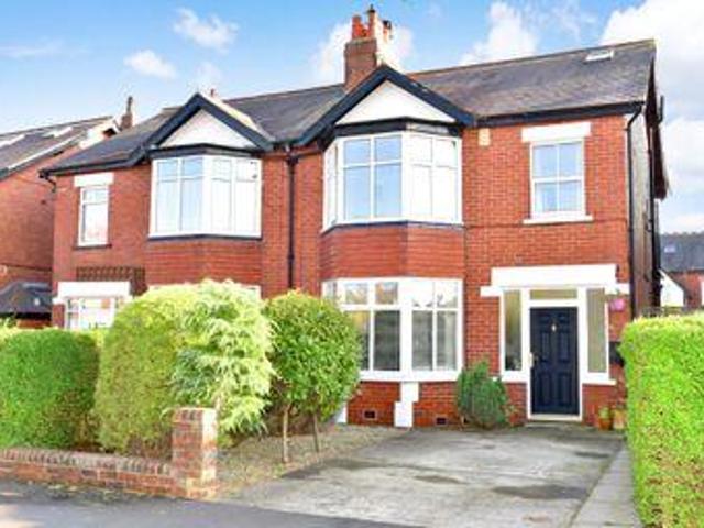 4 Bedrooms Semi detached house for sale in Lynton Gardens, Harrogate HG1