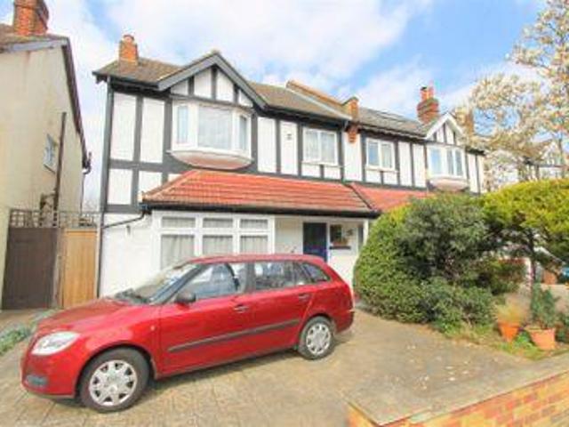 4 Bedrooms Semi detached house for sale in Montagu Gardens, Wallington SM6