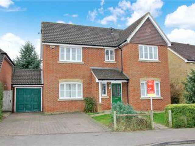 4 Bedrooms Semi detached house for sale in Magnolia Drive, Chartham, Canterbury CT4