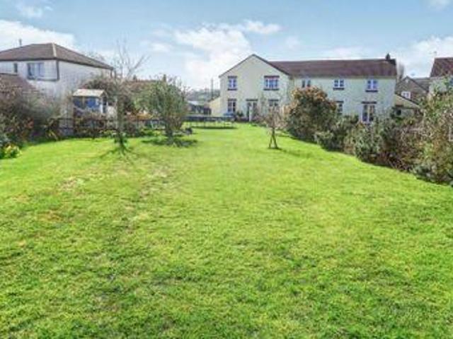 4 Bedrooms Semi detached house for sale in Main Road, Easter Compton BS35