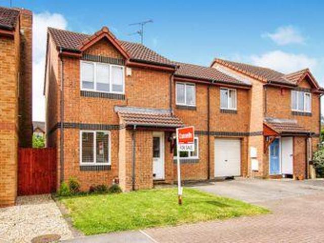 4 Bedrooms Semi detached house for sale in Meadgate, Emersons Green, Bristol BS16