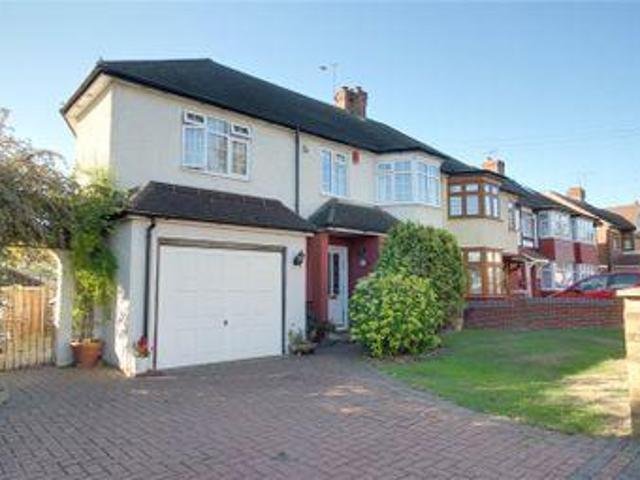 4 Bedrooms Semi detached house for sale in Meadway, Enfield EN3