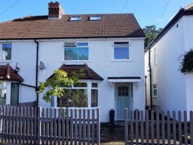 4 Bedrooms Semi detached house for sale in Melbourne Road, Bushey WD23