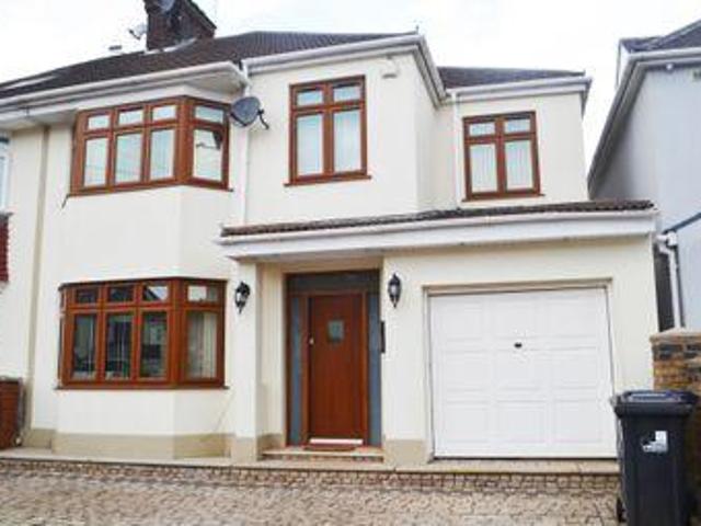 4 Bedrooms Semi detached house for sale in Melbury Avenue, Southall, Middlesex UB2