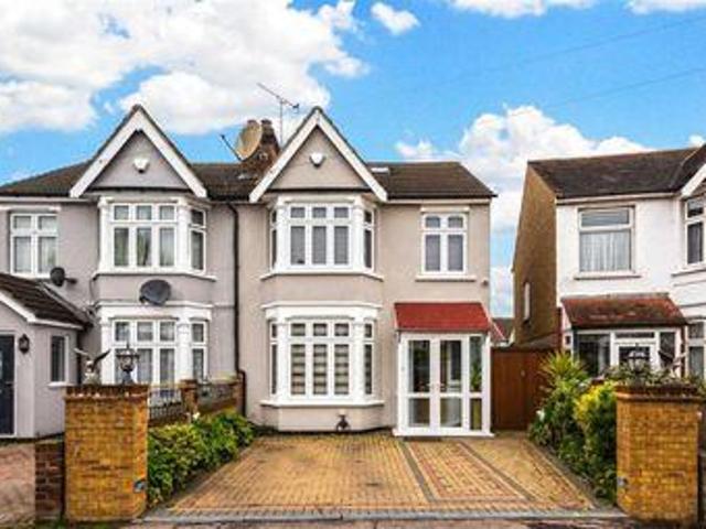 4 Bedrooms Semi detached house for sale in Middleton Avenue, London E4