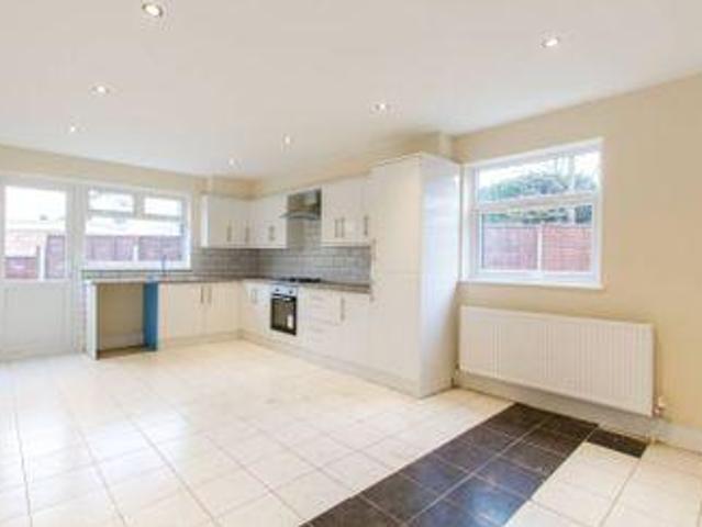 4 Bedrooms Semi detached house for sale in Northfield Road, Cockfosters EN4