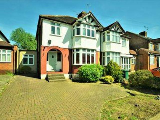 4 Bedrooms Semi detached house for sale in Northolm, Edgware HA8