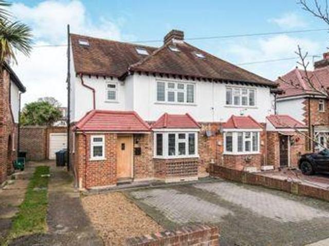 4 Bedrooms Semi detached house for sale in New Malden, Surrey, United Kingdom KT3