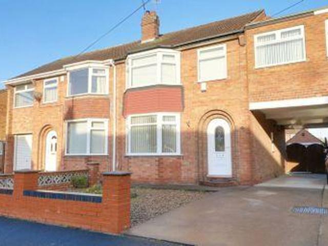 4 Bedrooms Semi detached house for sale in Sherwood Drive, Hull HU4