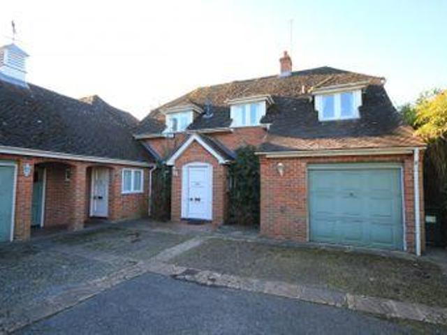 4 Bedrooms Semi detached house for sale in Shinfield Road, Reading RG2
