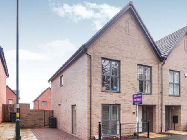 4 Bedrooms Semi detached house for sale in Sir Benjamin Stone Way, Birmingham B23