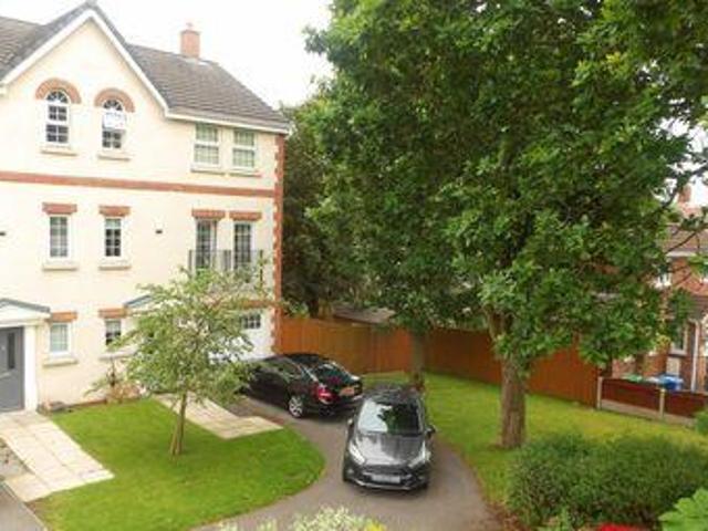 4 Bedrooms Semi detached house for sale in Stanbridge Close, Great Sankey, Warrington WA5