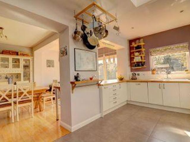 4 Bedrooms Semi detached house for sale in Summerfield Avenue, Whitstable CT5