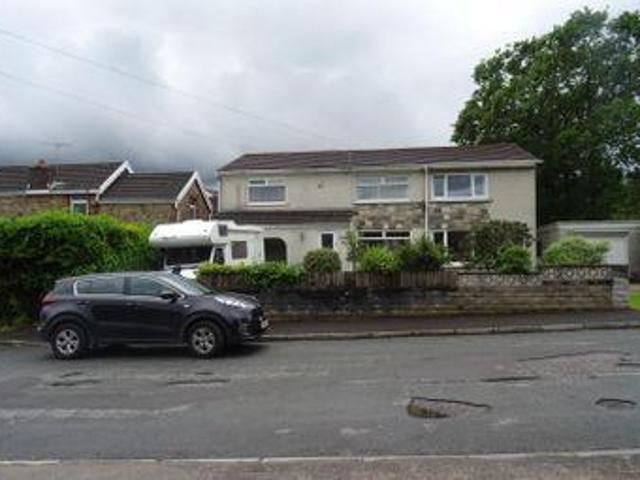 4 Bedrooms Semi detached house for sale in Pant Hirgoed, Pencoed, Bridgend CF35