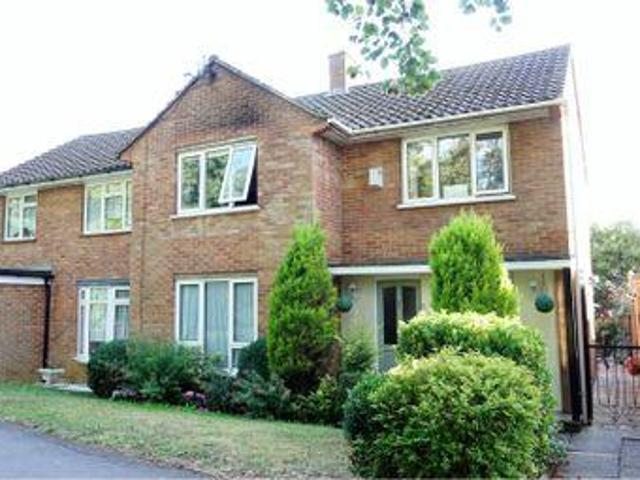 4 Bedrooms Semi detached house for sale in Parkland Drive, Bracknell RG12