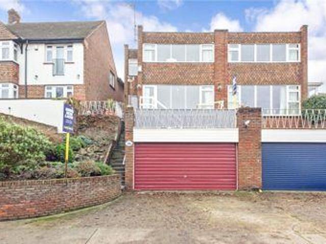 4 Bedrooms Semi detached house for sale in Parrock Road, Gravesend, Kent DA12