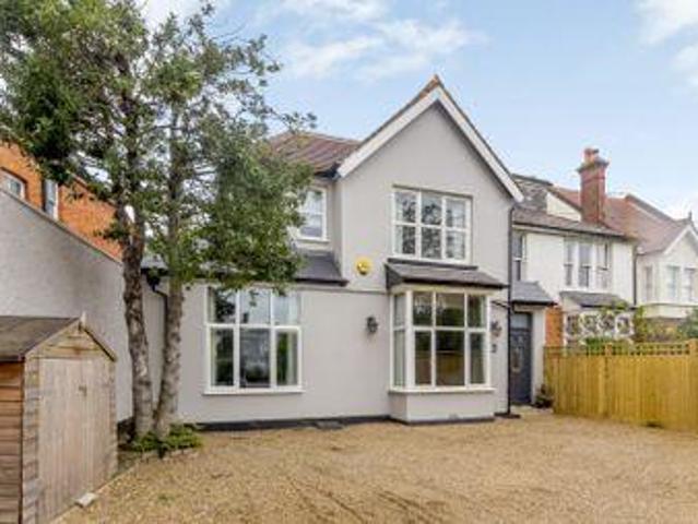 4 Bedrooms Semi detached house for sale in Presburg Road, New Malden KT3