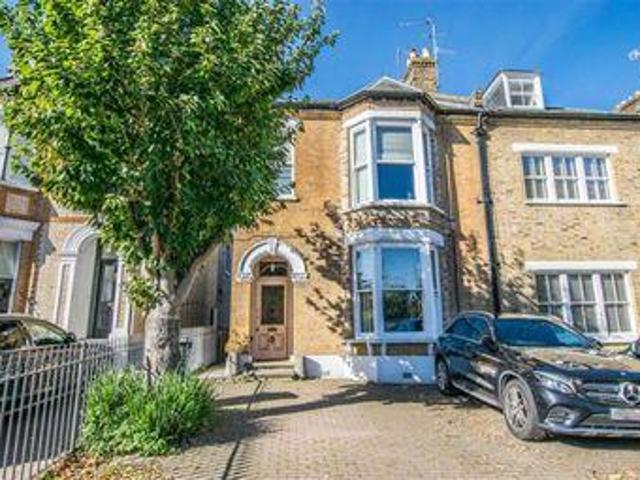 4 Bedrooms Semi detached house for sale in Queens Road, Hertford, Herts SG13